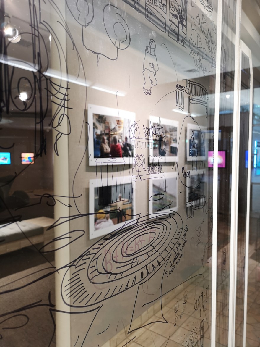 Drawing on Windows | Isabel Porto